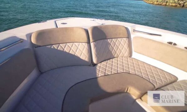 228 Commander - Sea Fox Boats