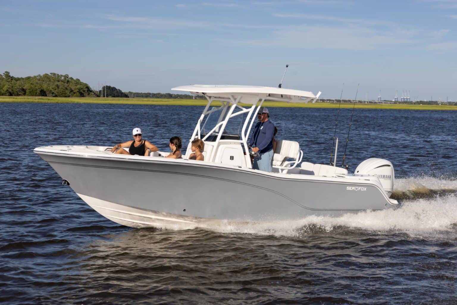 SEA FOX BOAT COMPANY | Best Center Console Offshore Boats, side, dual ...